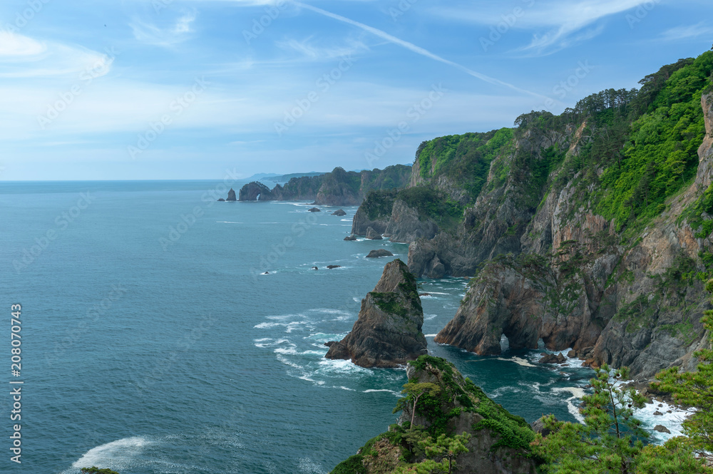 岩手県北山崎の断崖絶壁は足が竦むような高さ200mの大海食崖 Stock 写真 Adobe Stock