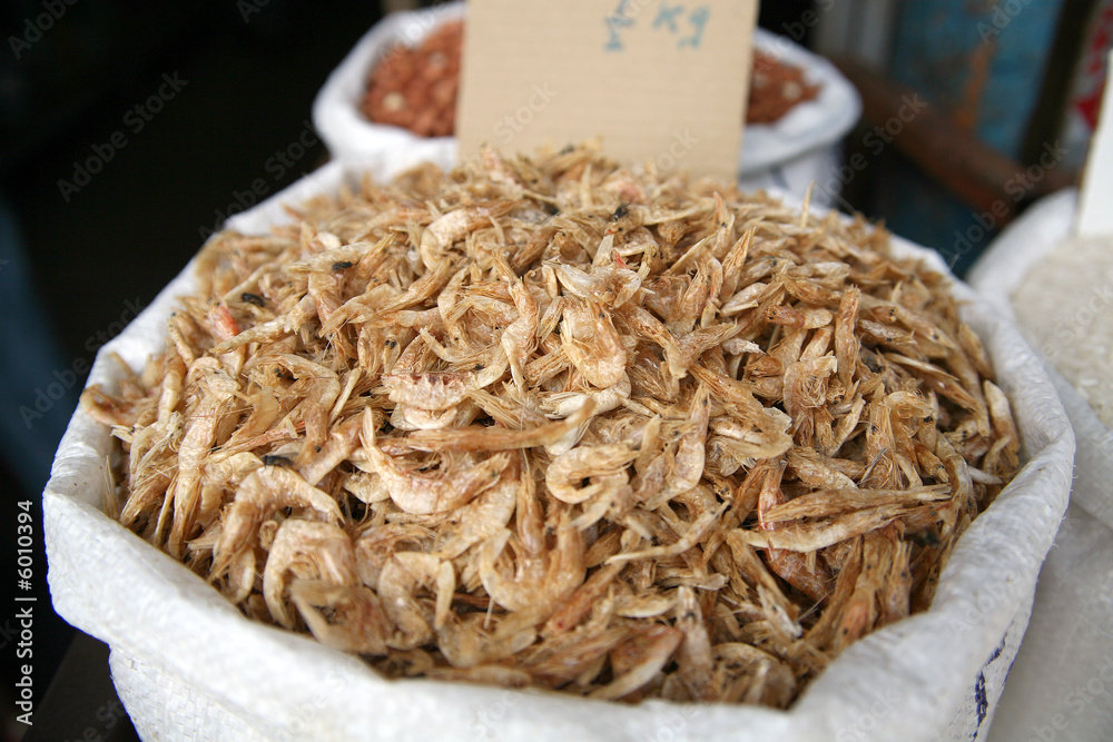 Crevettes séchées au marché Stock Photo | Adobe Stock