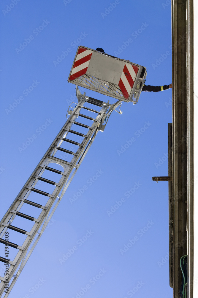 Foto de Stock Bomberos en accion | Adobe Stock