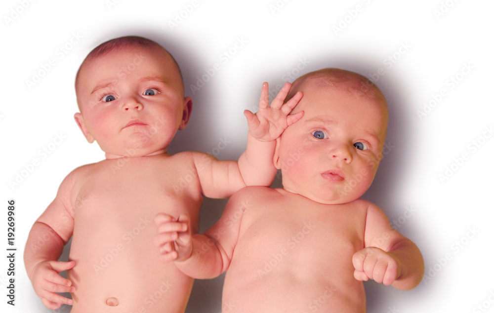 Stock-Foto „Zweieiige Zwillinge“ | Adobe Stock