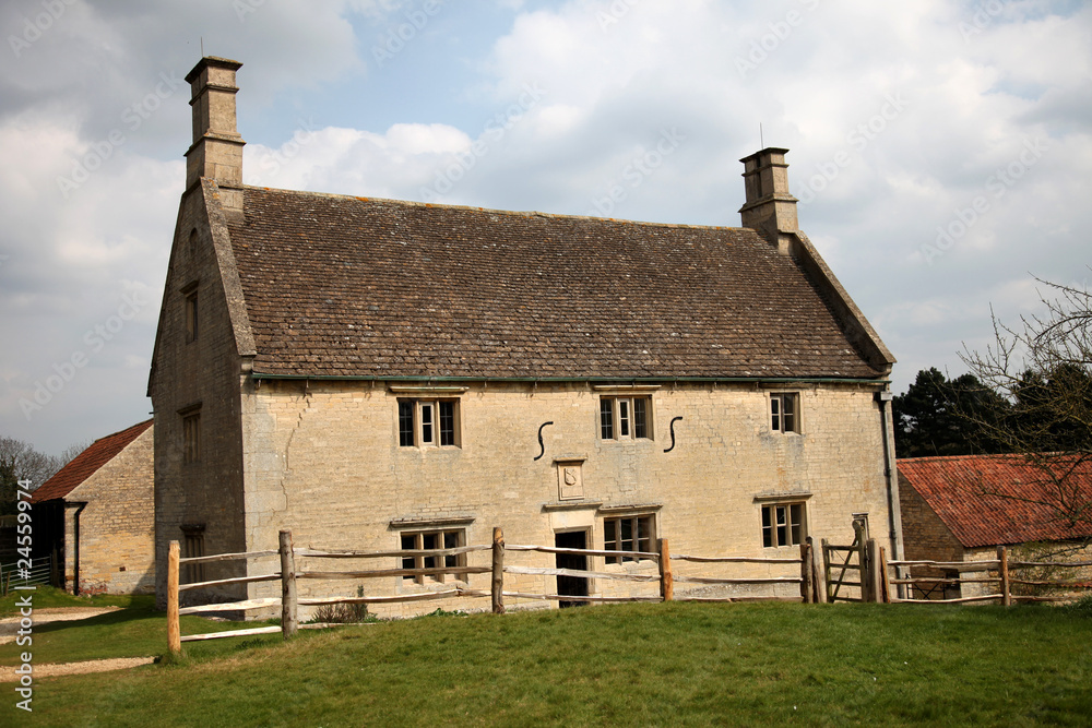 Stock-Foto „17th Century Farmhouse“ | Adobe Stock