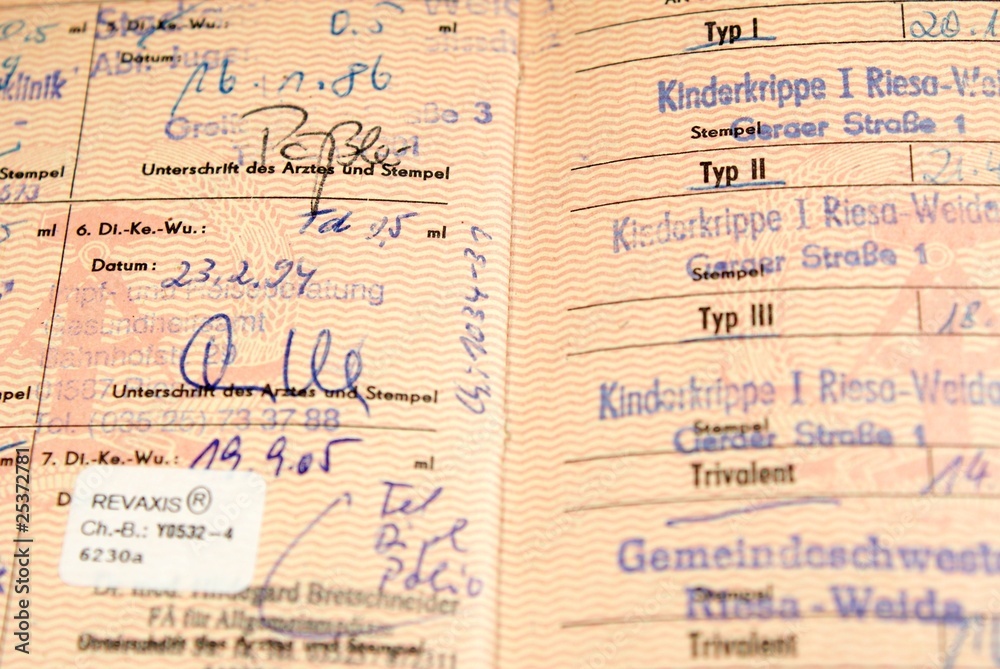 Impfausweis / Impfpass Stock Photo | Adobe Stock