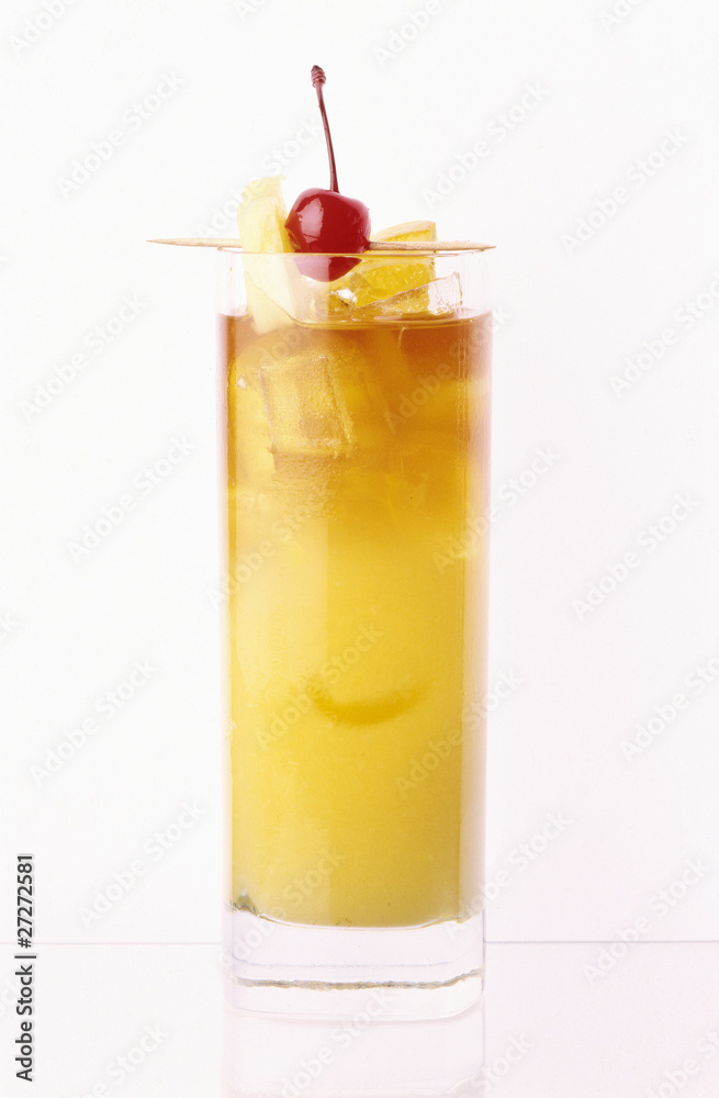 Photo Stock Cocktail planteur rhum-orange | Adobe Stock