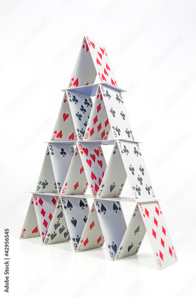 Stock-Foto „Kartenhaus“ | Adobe Stock