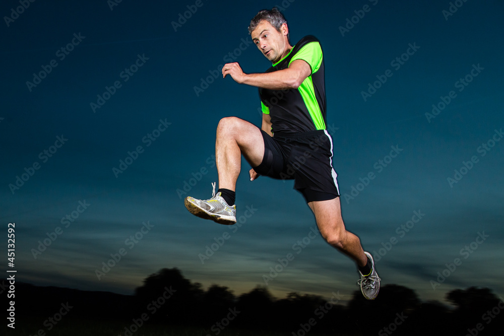 Springender Mann Stock Photo | Adobe Stock