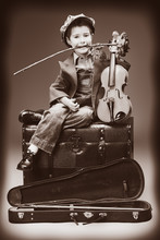 Vintage Music Man Violin Free Stock Photo - Public Domain Pictures