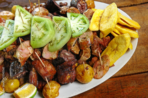 Picada de carne foto de Stock | Adobe Stock