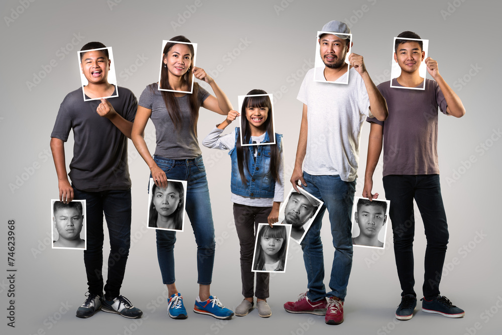 Smiley family 素材庫相片 | Adobe Stock