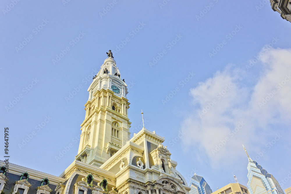 Foto de Stock The iconic Philadelphia City Hall & it's ornate tower ...