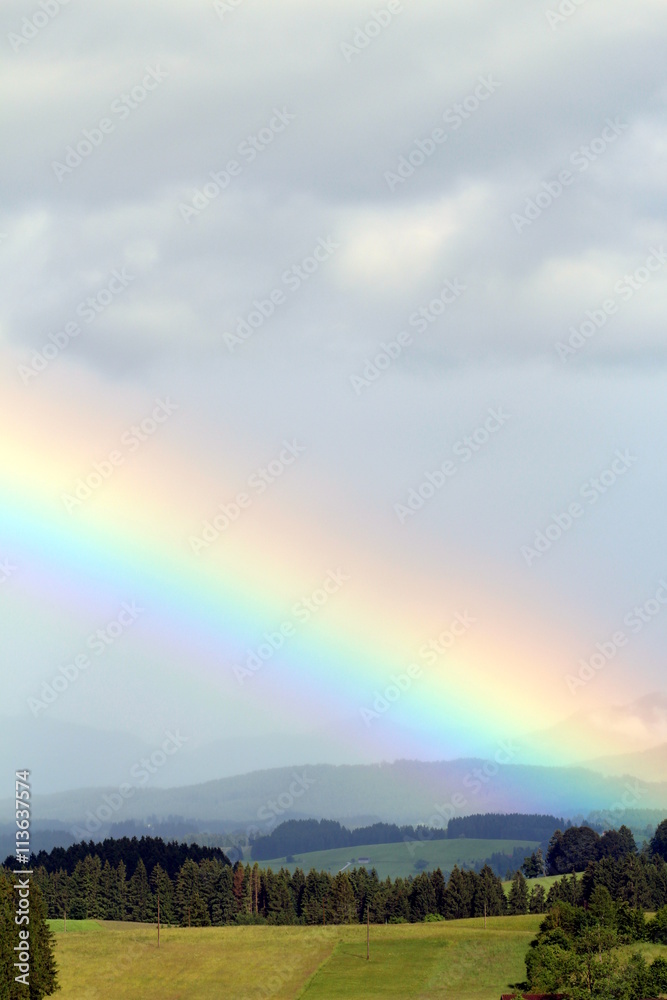 Stock-Foto „Am Ende des Regenbogens“ | Adobe Stock