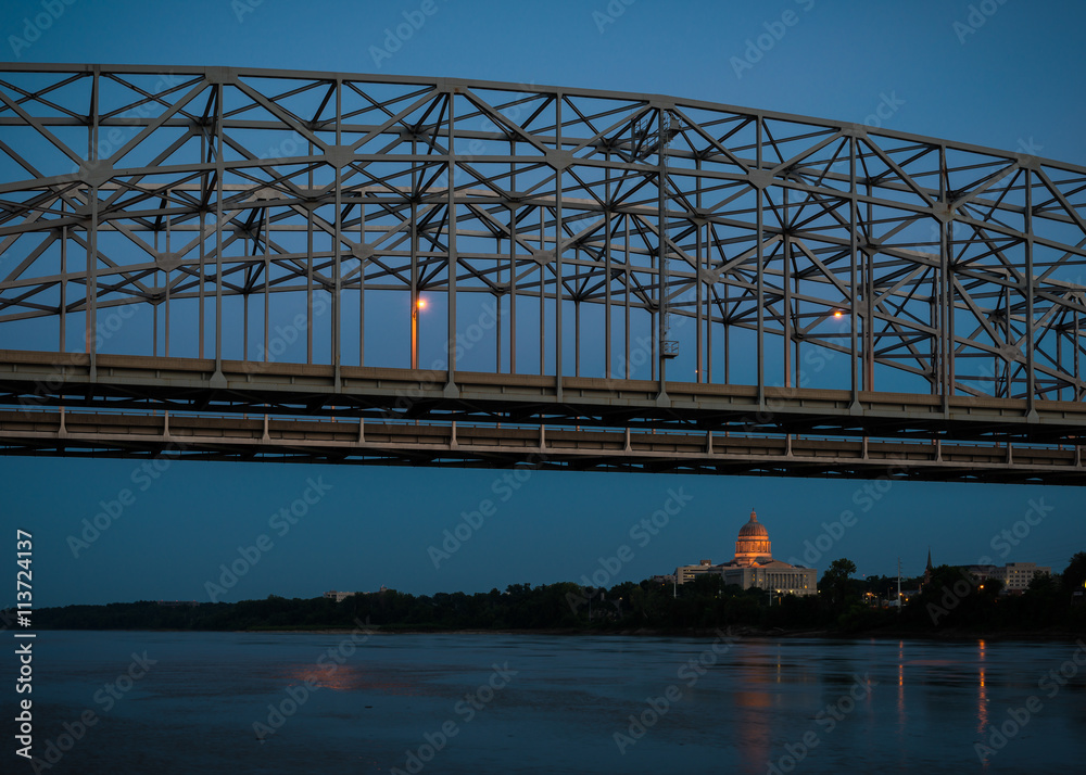 Missouri State Capitol under the bridge crossing the Missouri River in ...