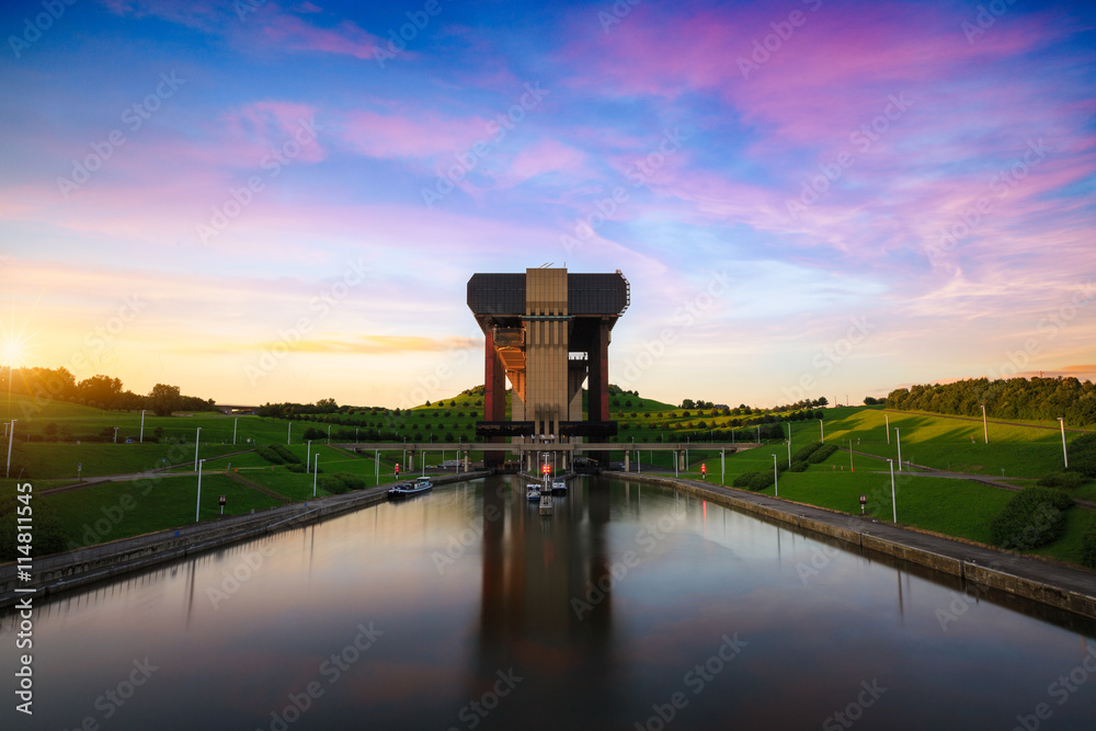 The Strepy-Thieu boat lift on the Canal du Centre in the Province of ...