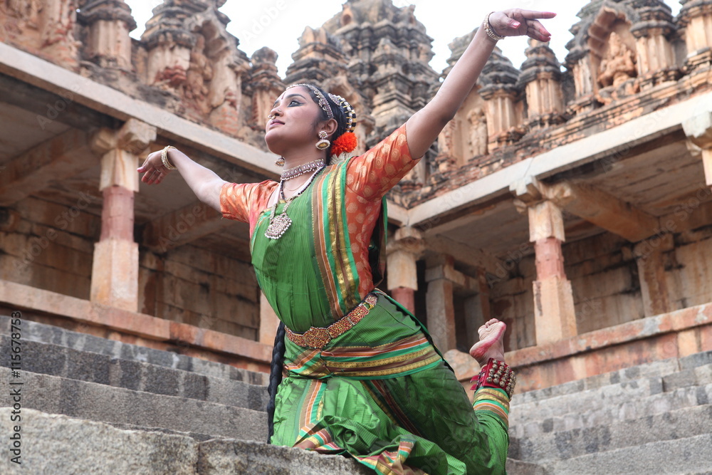 Foto de Stock kuchipudi is one of the classical dance forms of india ...