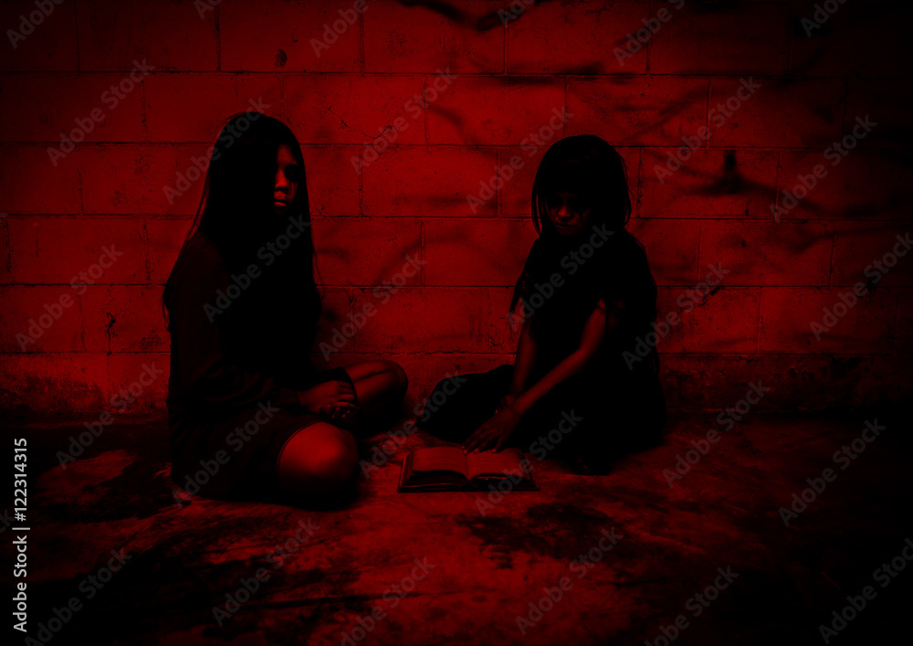 Stock-Foto „Ghost of two best friend forever in Haunted building,Horror ...