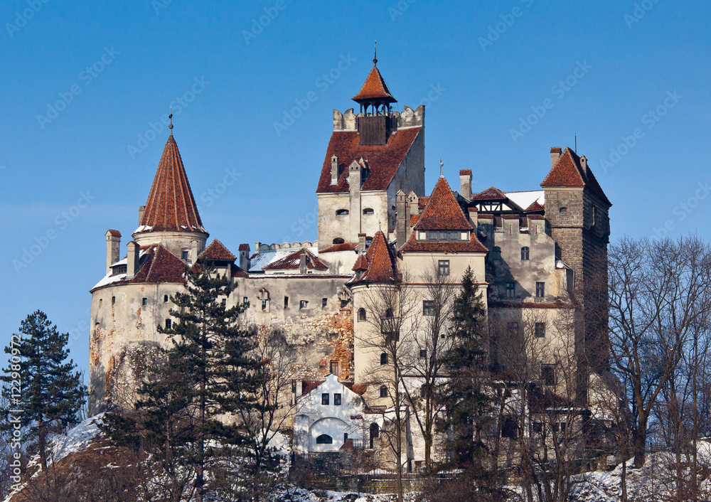 Foto de Stock View of Bran Castle (also know as Dracula's Castle) in ...