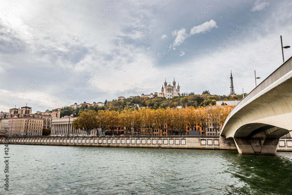 Fourvière, le pont maréchal juin vu depuis la Promenade du défilé de la ...