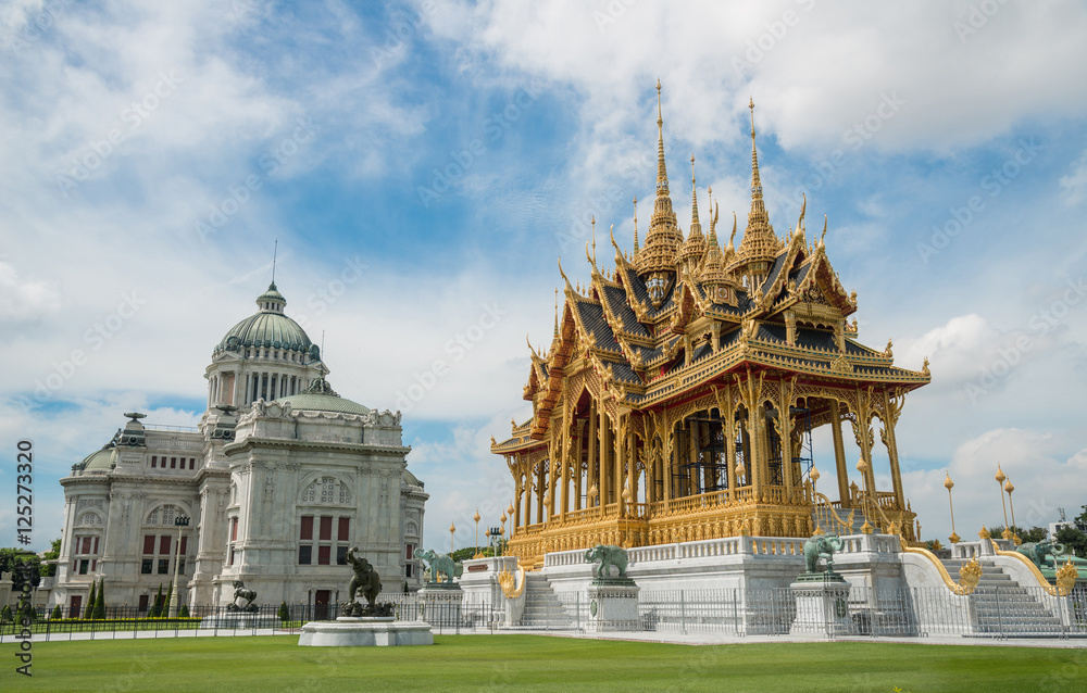Barom Mangalanusarani Pavillian and Ananta Samakhom Throne Hall one of ...