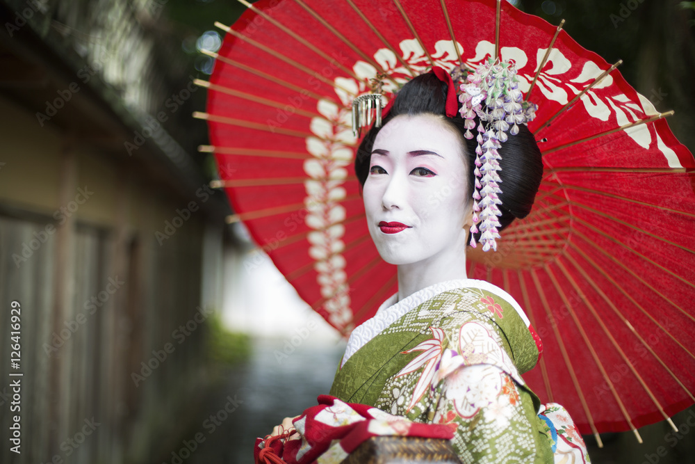 Traditional Geisha Face