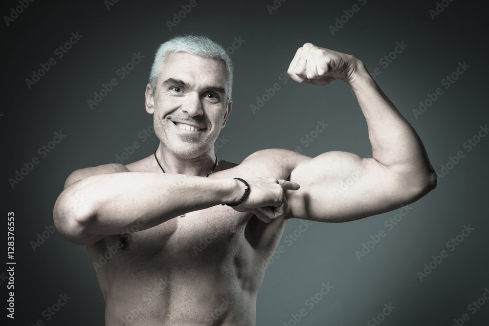 Strong Man Fitness Model Torso showing flexing bicep muscle (Hea Stock ...