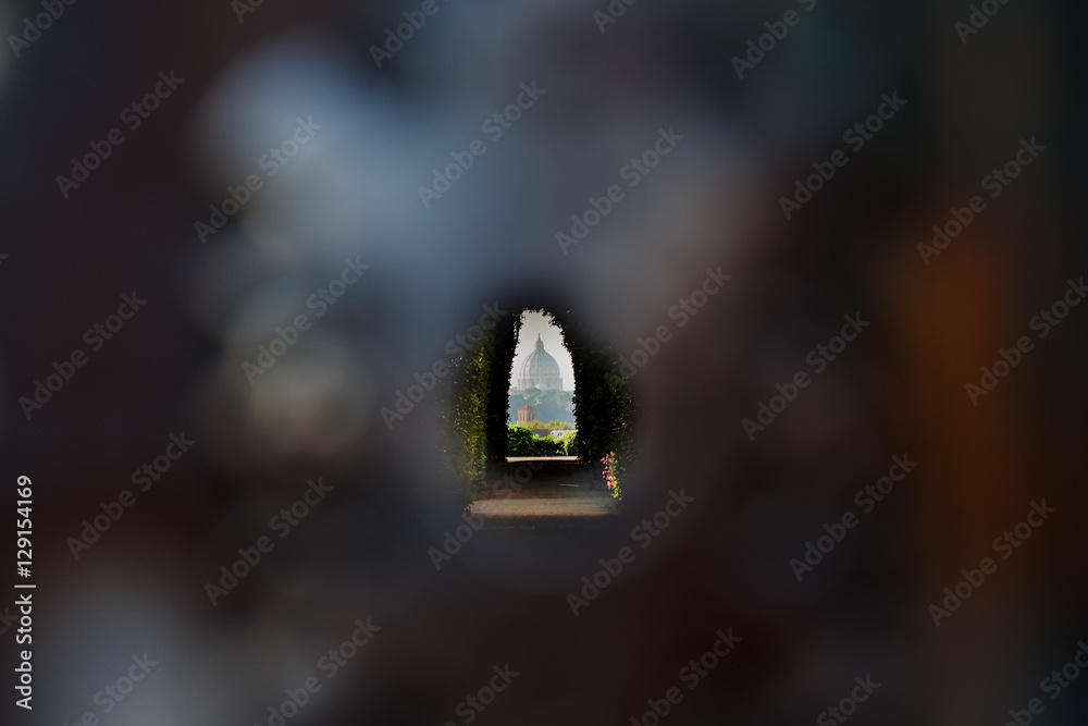 St. Peter's Basilica from keyhole from Knights of Malta place, Rome ...