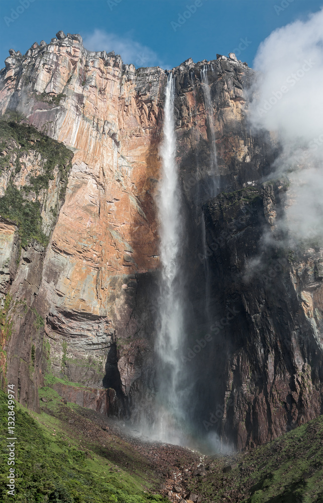 Angel Falls ( Salto Angel ) is worlds highest waterfalls (978 m ...
