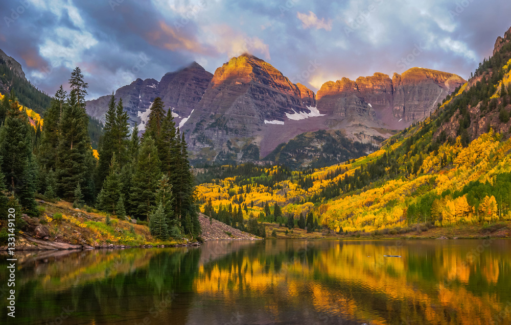 Maroon Bells - Fall Foliage Stock Photo | Adobe Stock