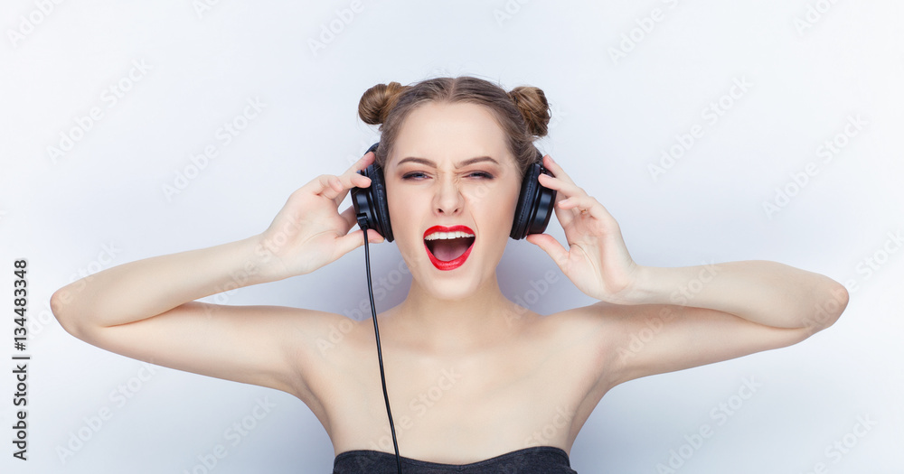 Young Pretty Woman Trendy Makeup Bright Red Lips Bun Hairstyle Bare