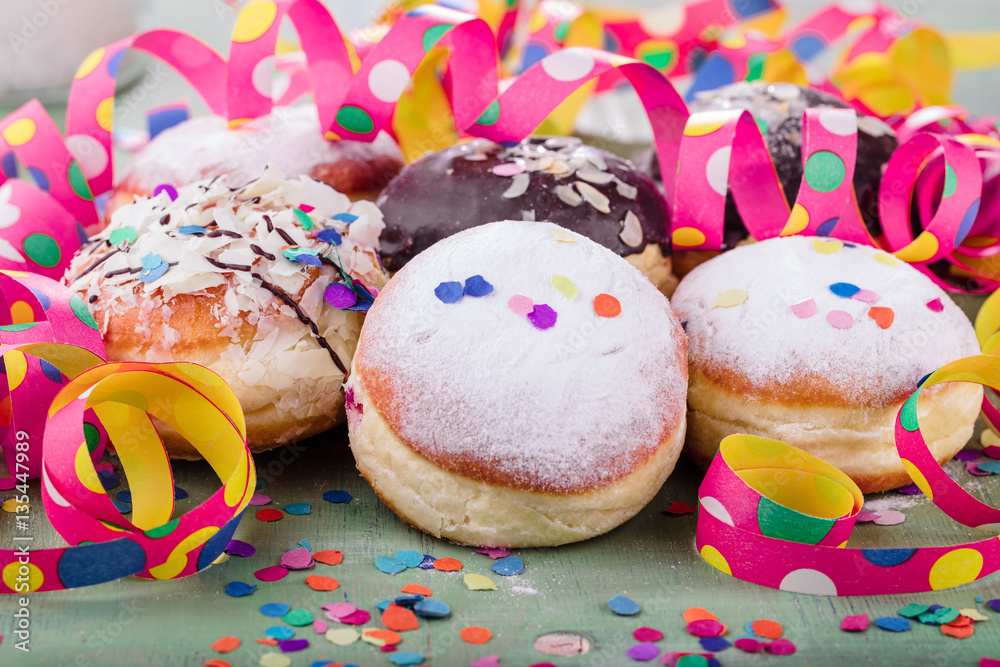 Stock-Foto „Faschings Krapfen (Berliner )“ | Adobe Stock