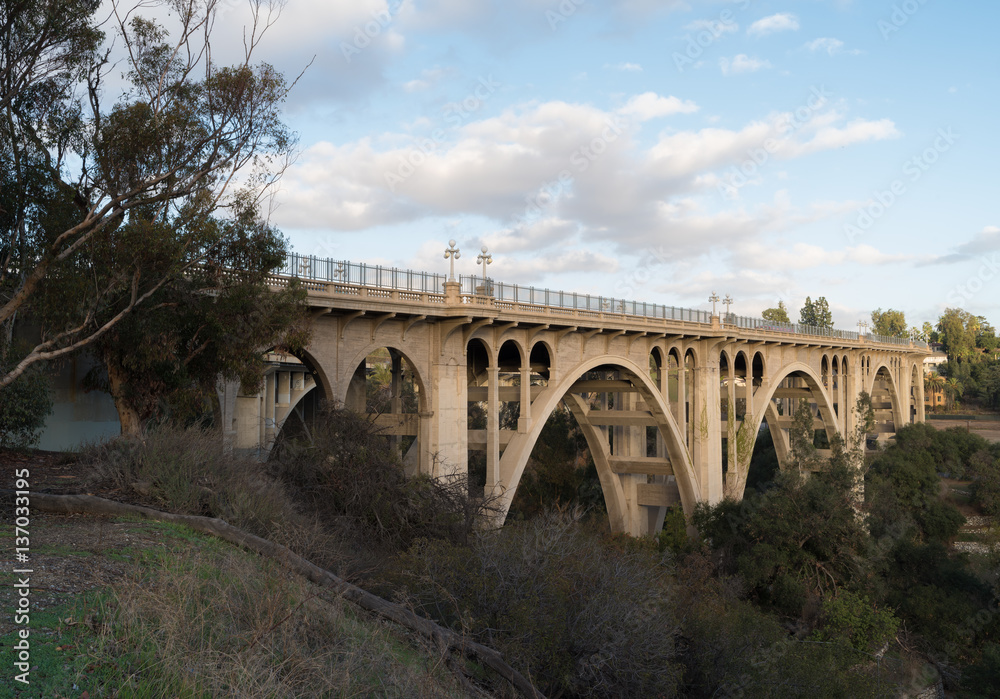 Historic Colorado Street Bridge in Pasadena, California, spanning the ...