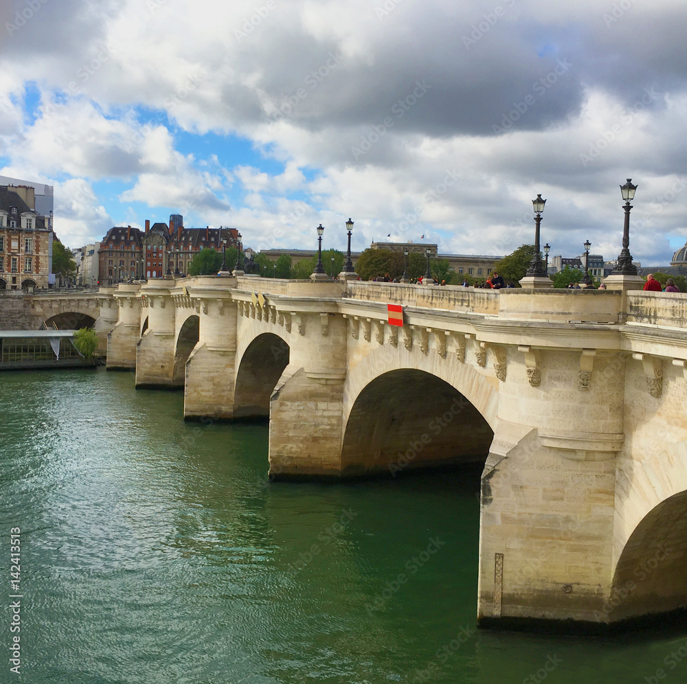 Foto de Stock Pont Neuf Paris oldest standing bridge, built 1578, Seine ...