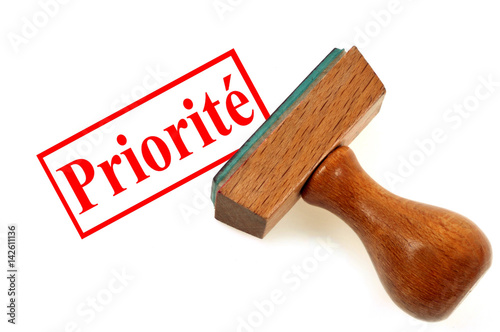 Tampon priorité Photo Stock | Adobe Stock