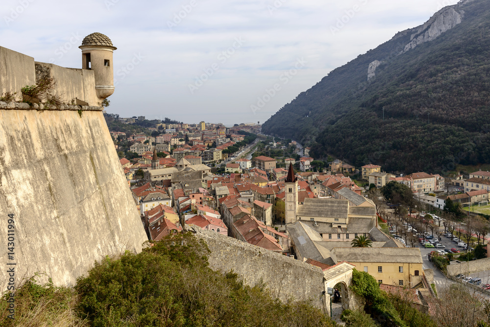 San Giovanni castle watchtower and village roofs, Finalborgo, Italy の ...
