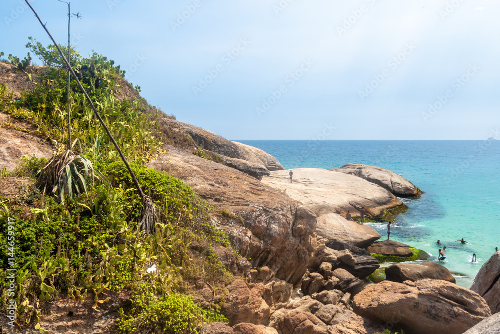 Sea at Pedra do Arpoador rock between Ipanema and Copacabana beaches in ...