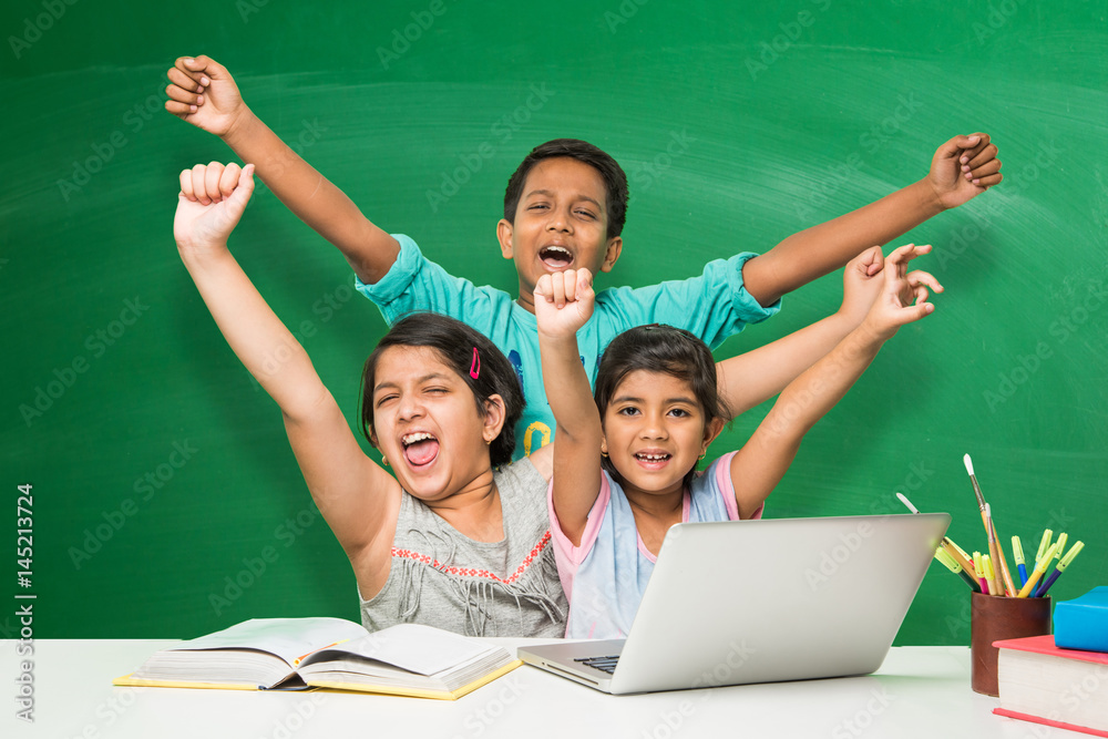 Classroom With Students Wallpaper