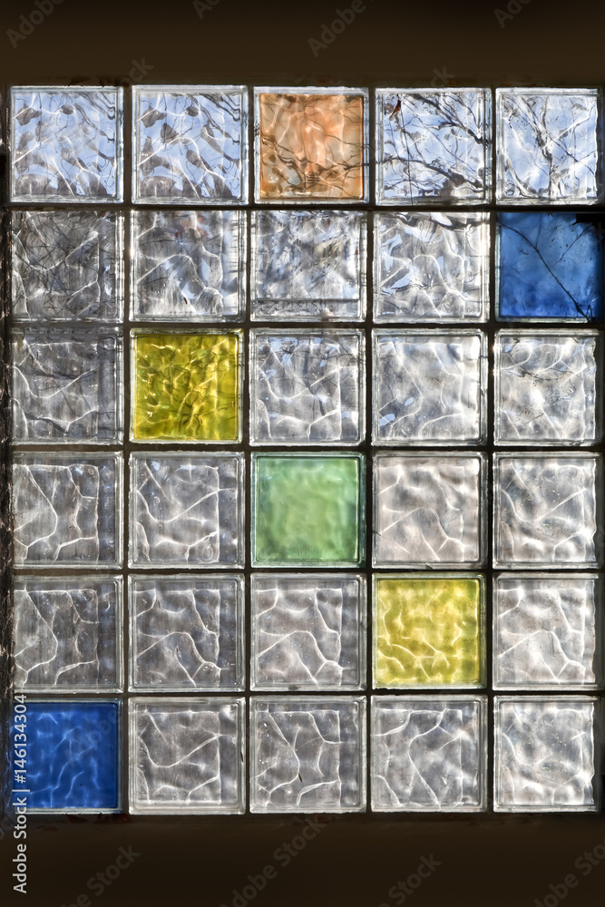 Stock-Foto „Bunte Glasbausteine“ | Adobe Stock