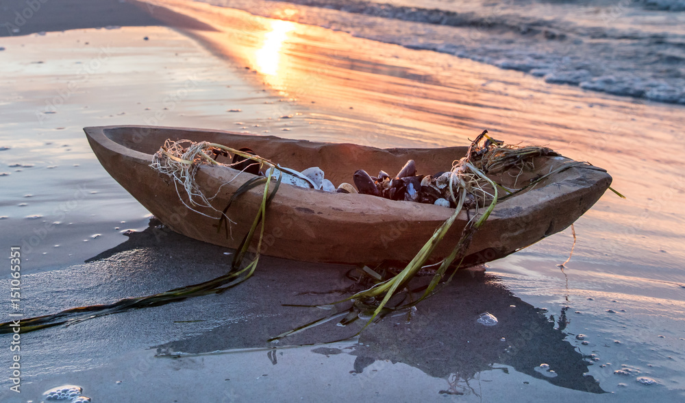 Stock-Foto „boot am strand“ | Adobe Stock
