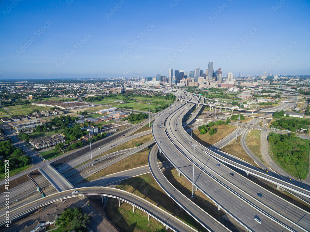 Foto Aerial view Houston downtown and interstate 69 highway with ...