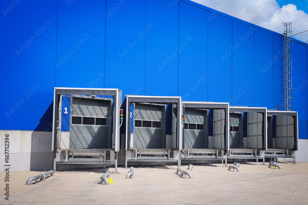 loading ramp doors at distribution center. modern logistics center ... loading ramp doors at distribution center. modern logistics center ...