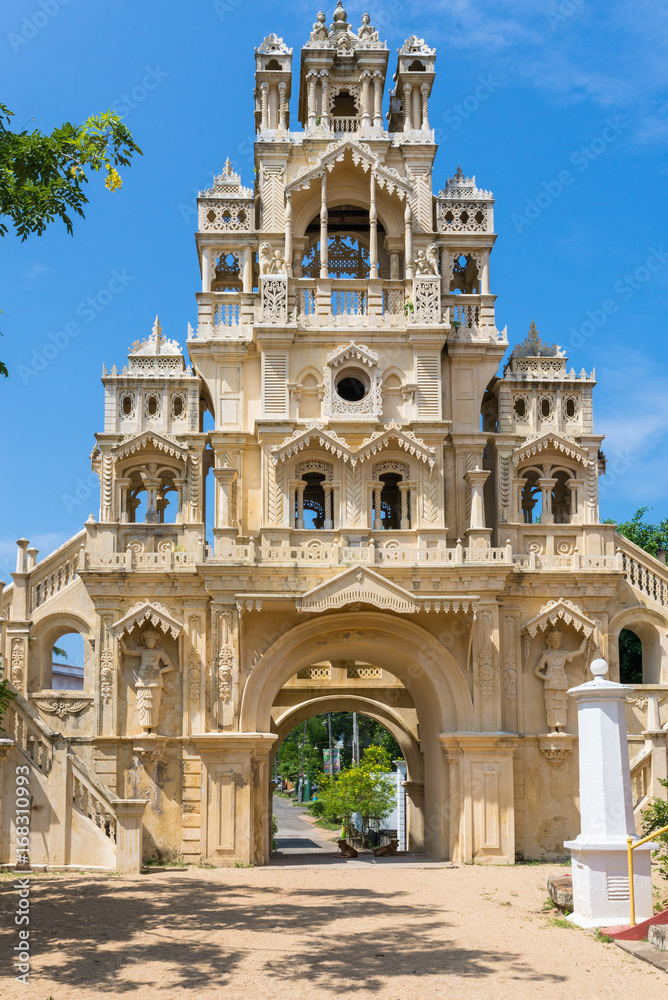 Foto Buddhist monastery Sunandarama Maha Vihara in Ambalangoda, is one ...
