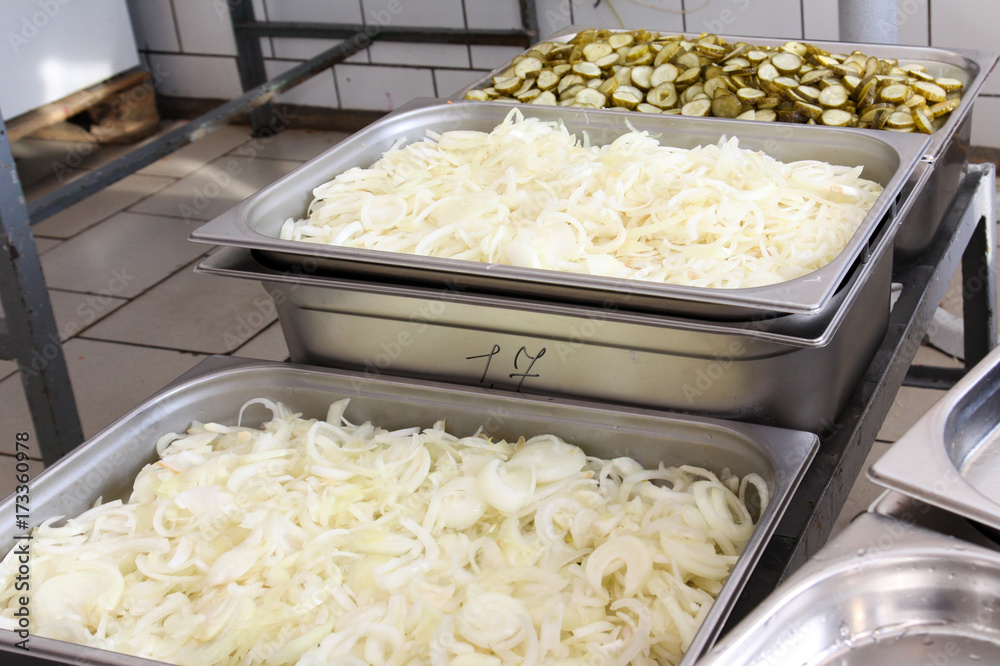 Dining room in armiyu. What to eat military. Real photo from the army ...