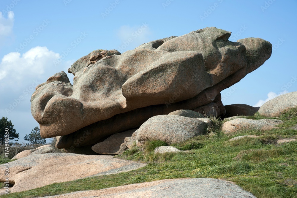 Large boulder lying diagonally on a slope, Cote de Granit Rose ...
