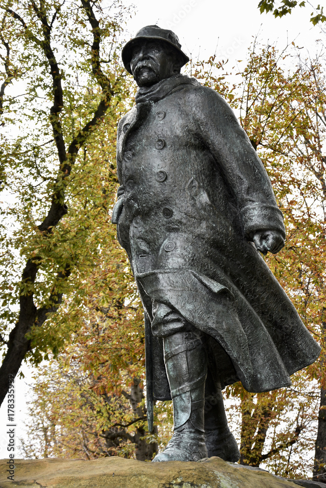 Statue Georges Clémenceau / Rond point des Champs Elysées / Paris Stock ...