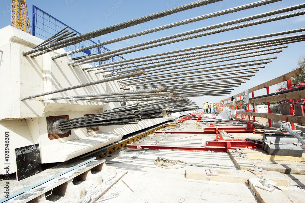 Proceso constructivo puente hormigón Stock Photo | Adobe Stock