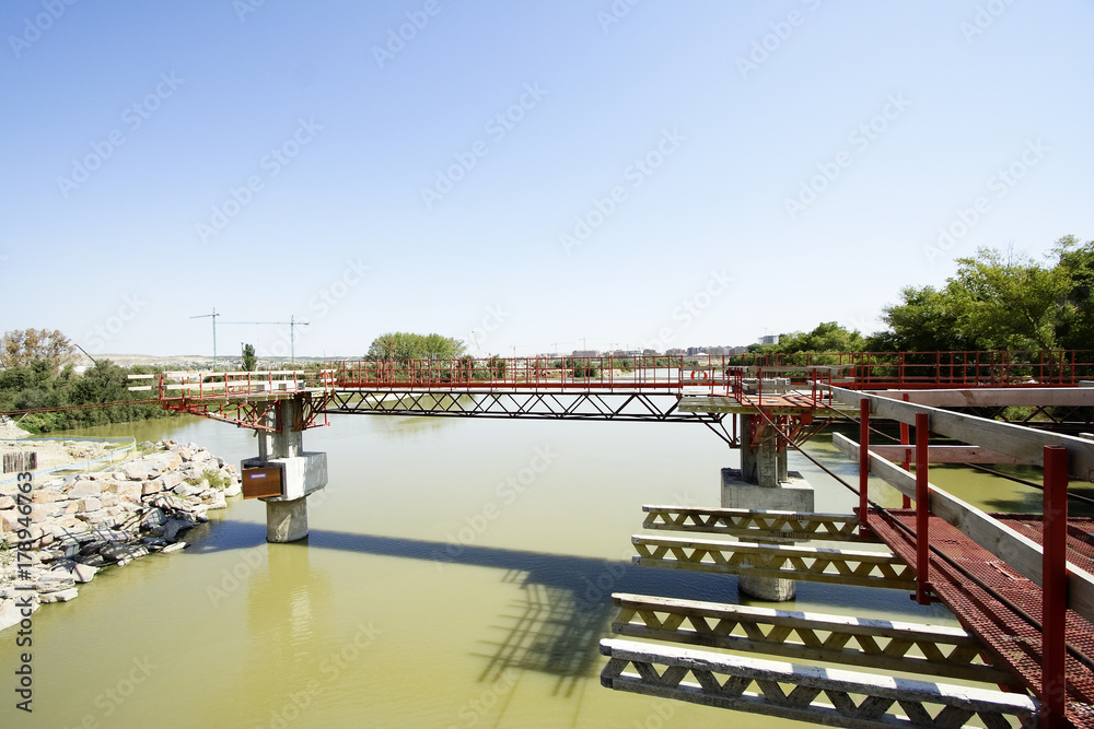 Proceso constructivo puente hormigón Stock Photo | Adobe Stock