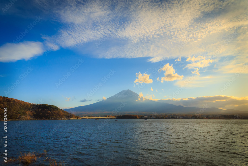 Mount Fuji view with Lake Kawaguchi and clear blue sky background in ...