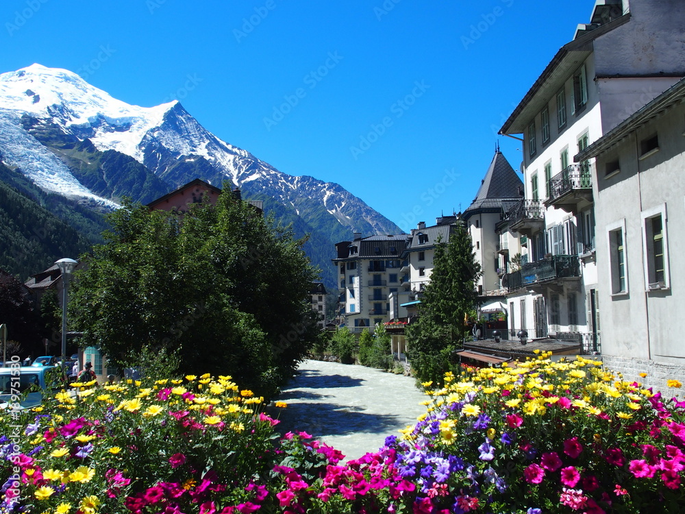 CHAMONIX MONT BLANC village with high alpine mountains range landscape ...