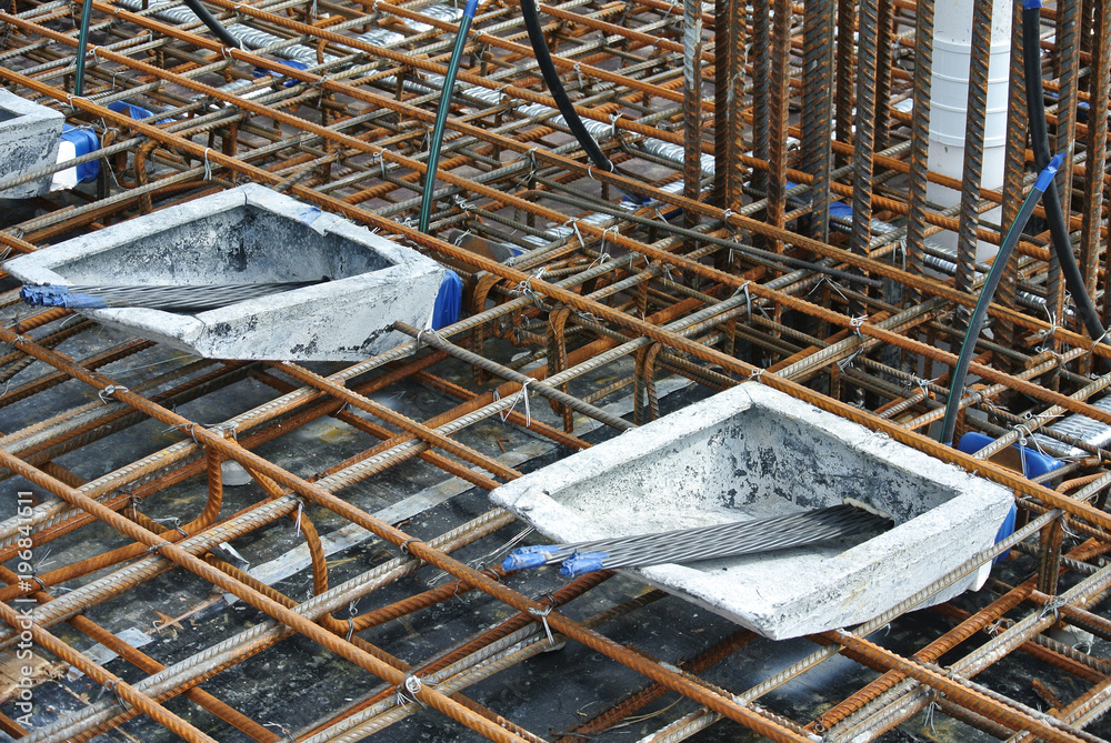 Pre-stress cable and tendons in lay in between floor slab reinforcement ...