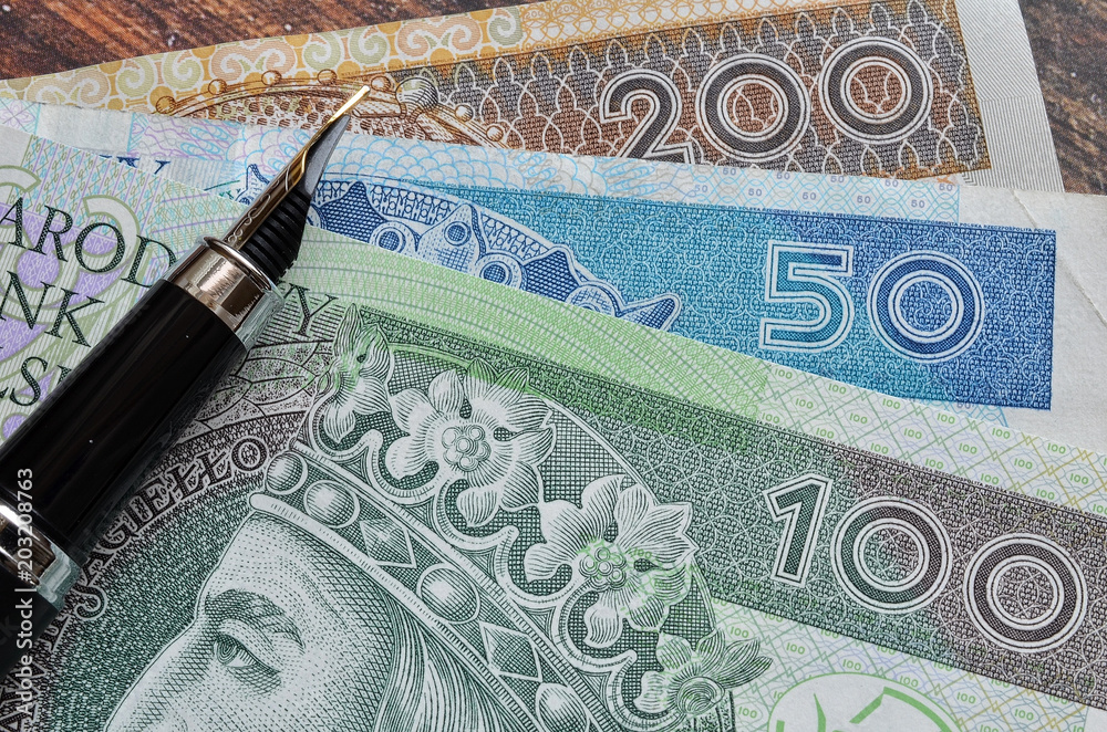 polskie banknoty i monety Stock Photo | Adobe Stock