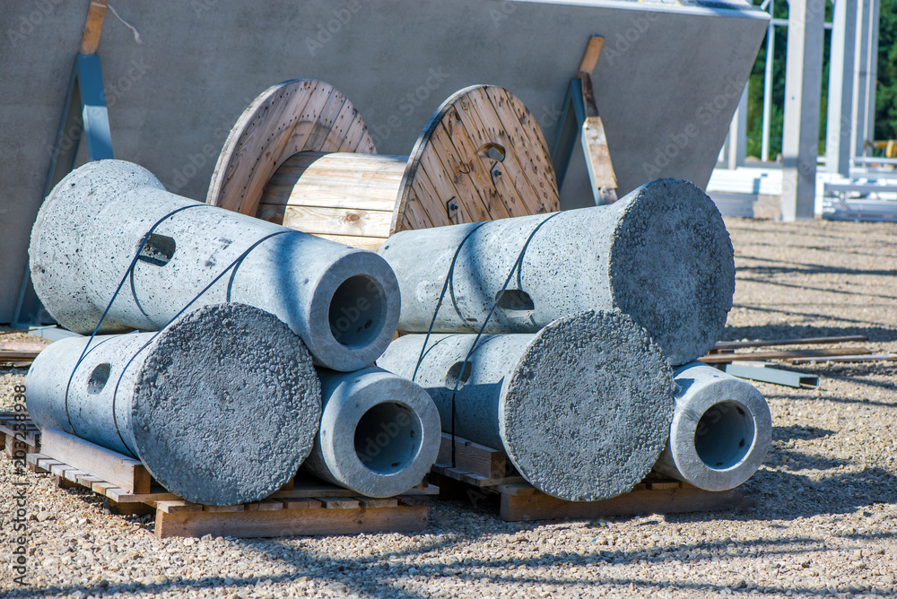 Construction workers fabricated steel reinforced concrete column ...