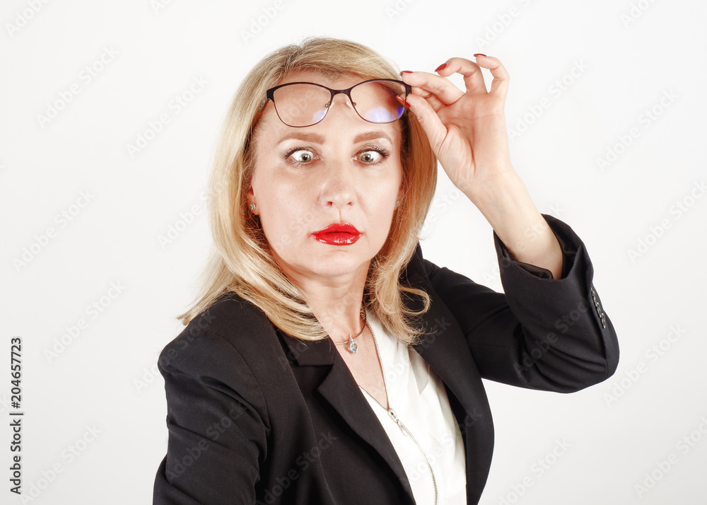 Mature blonde female with bulging eyes squinting. Body language, human ...